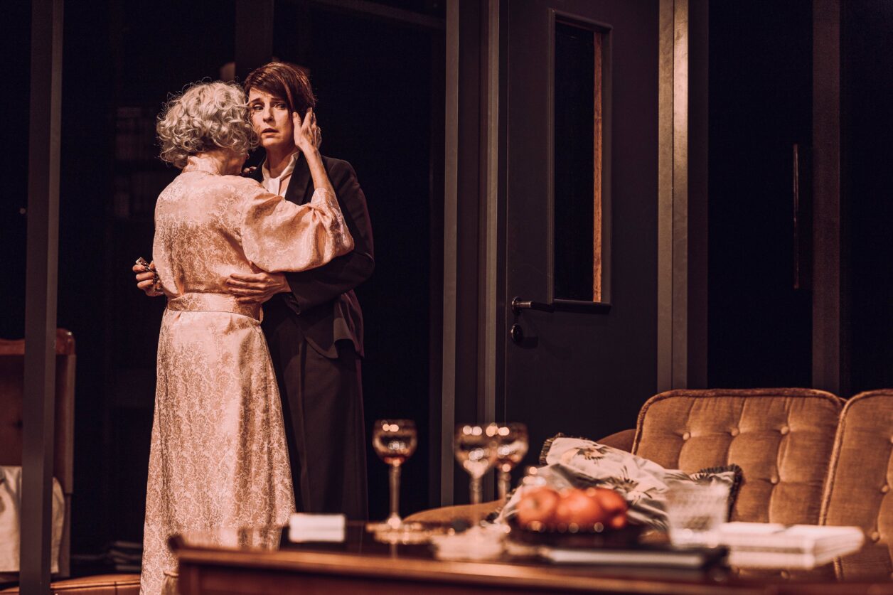 Bertod ja Agnes - Draamateater